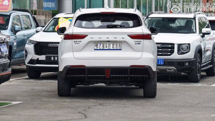 Brand new Haval H6 shown in high-quality images