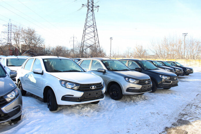 The volume of production of Lada Granta with a cruising range of 1000 ...