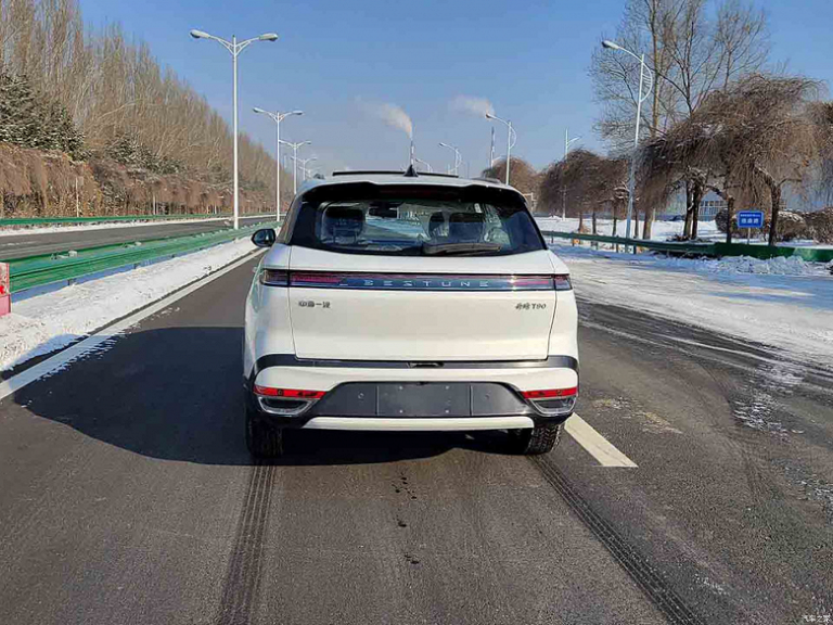 Presented the flagship crossover FAW Bestune T90 on a new platform