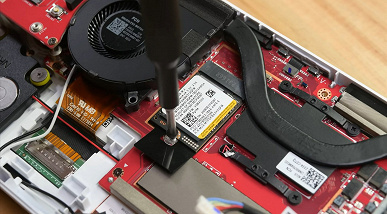 Asus ROG Ally game console surprised iFixit disassemblers with its maintainability