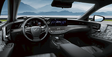 The flagship Lexus LS 2024 goes on sale in China.