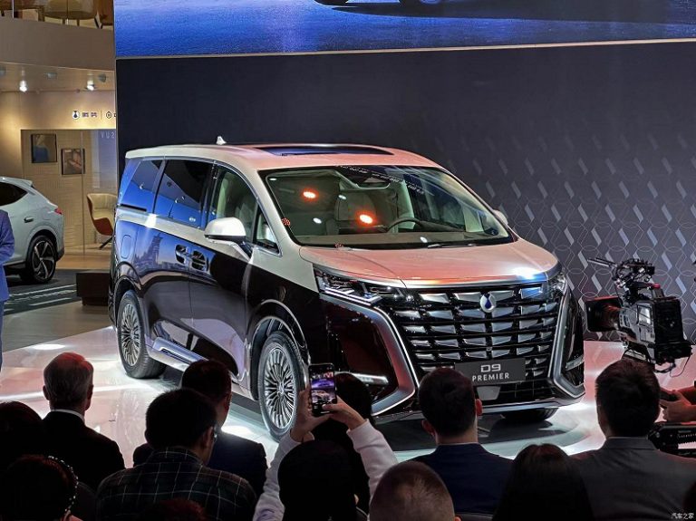 The four-seater minivan Denza D9 Premier Founding Edition was shown in ...