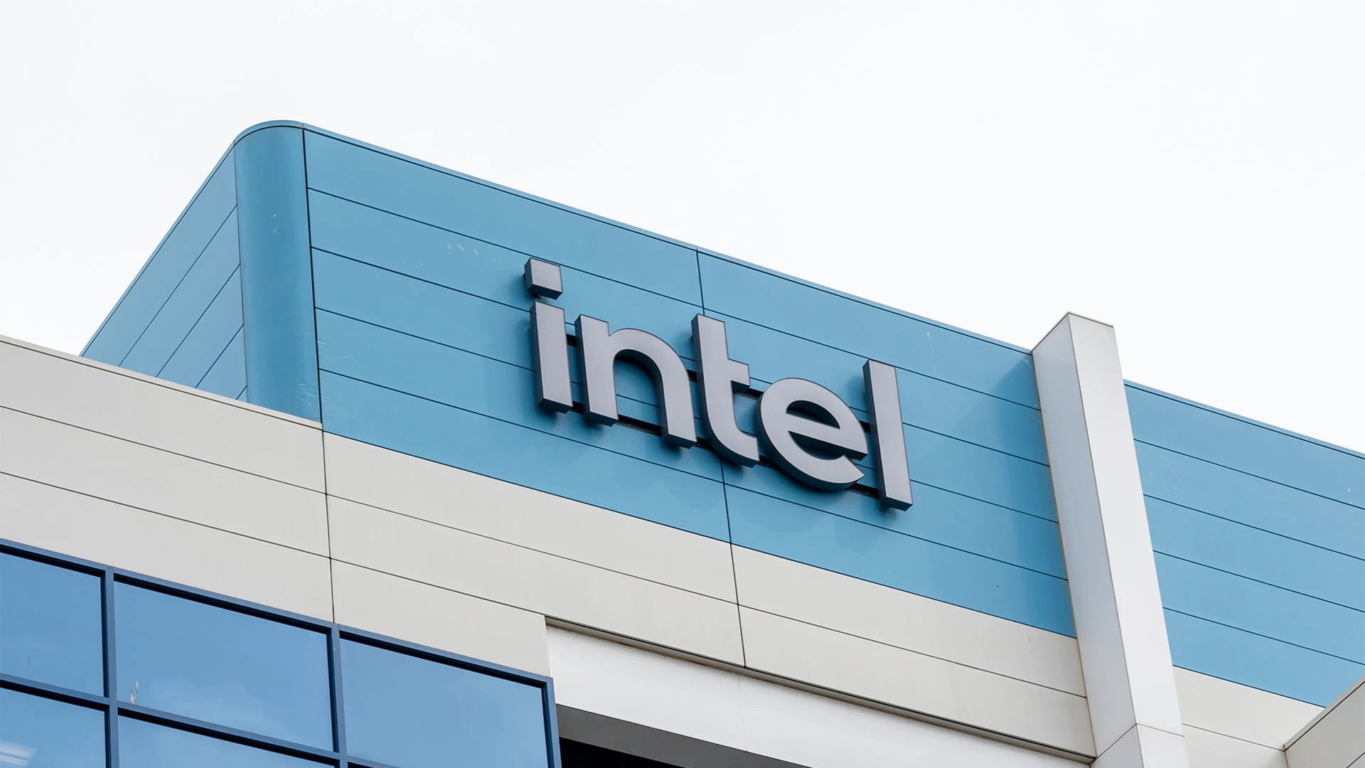 Intel’s Chip Strategy 2025: Strategic Shifts, Market Implications, and ...